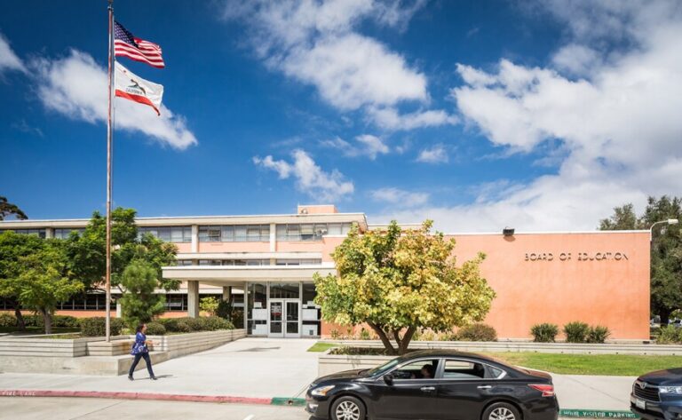 San Diego Unified School District Calendar 2025-2026 [PDF]
